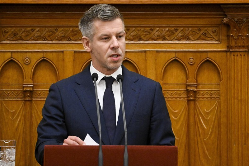 Hétfőn dönthet a parlament a miniszterelnöki ciklusok korlátozásáról