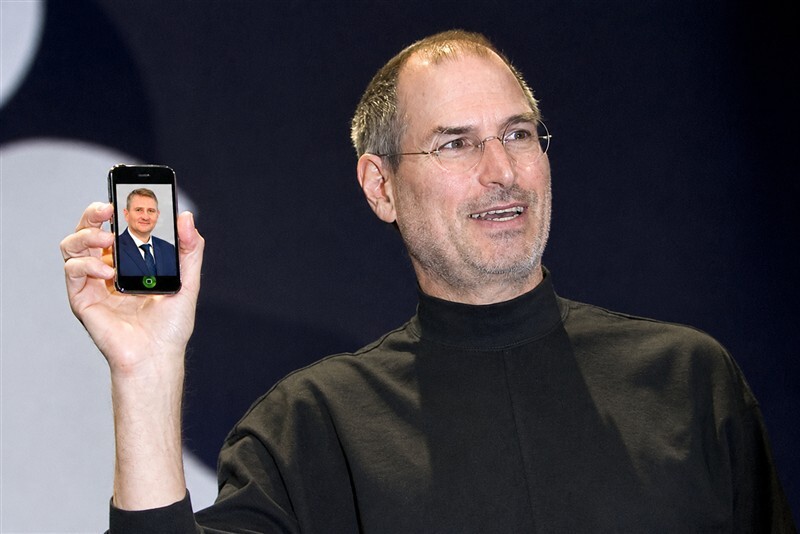 Kettős mérce? Vágner Ákos a könyvtár iPhone-vásárlásait bírálta ...